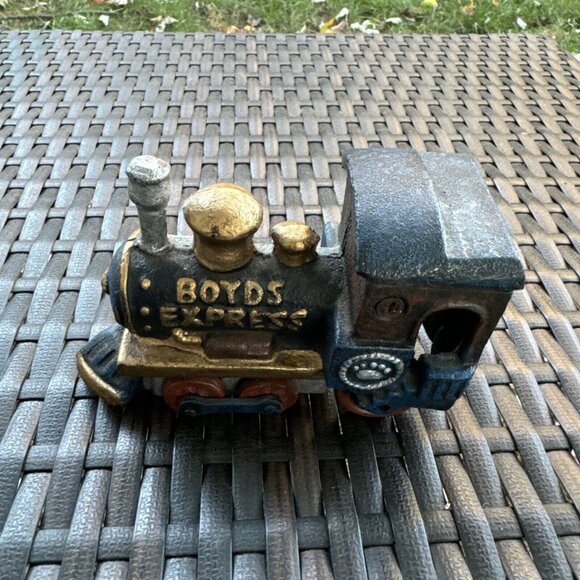 Boyds Bears | Other | Boyds Bear Cast Iron Express Train Vehicle Figure ...